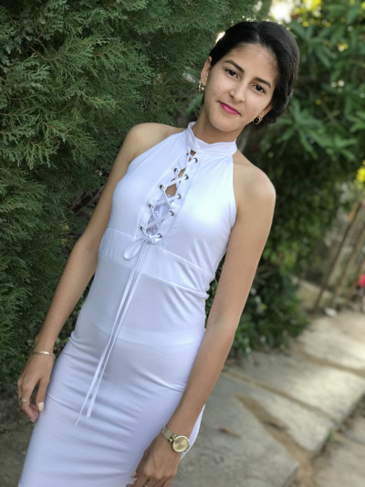 Liuvis from Las Tunas, Cuba seeking for Man - Rose Brides