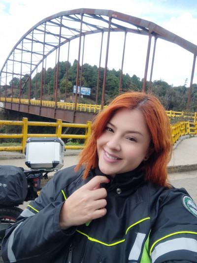 Beatriz from Cali, Colombia seeking for Man - Rose Brides